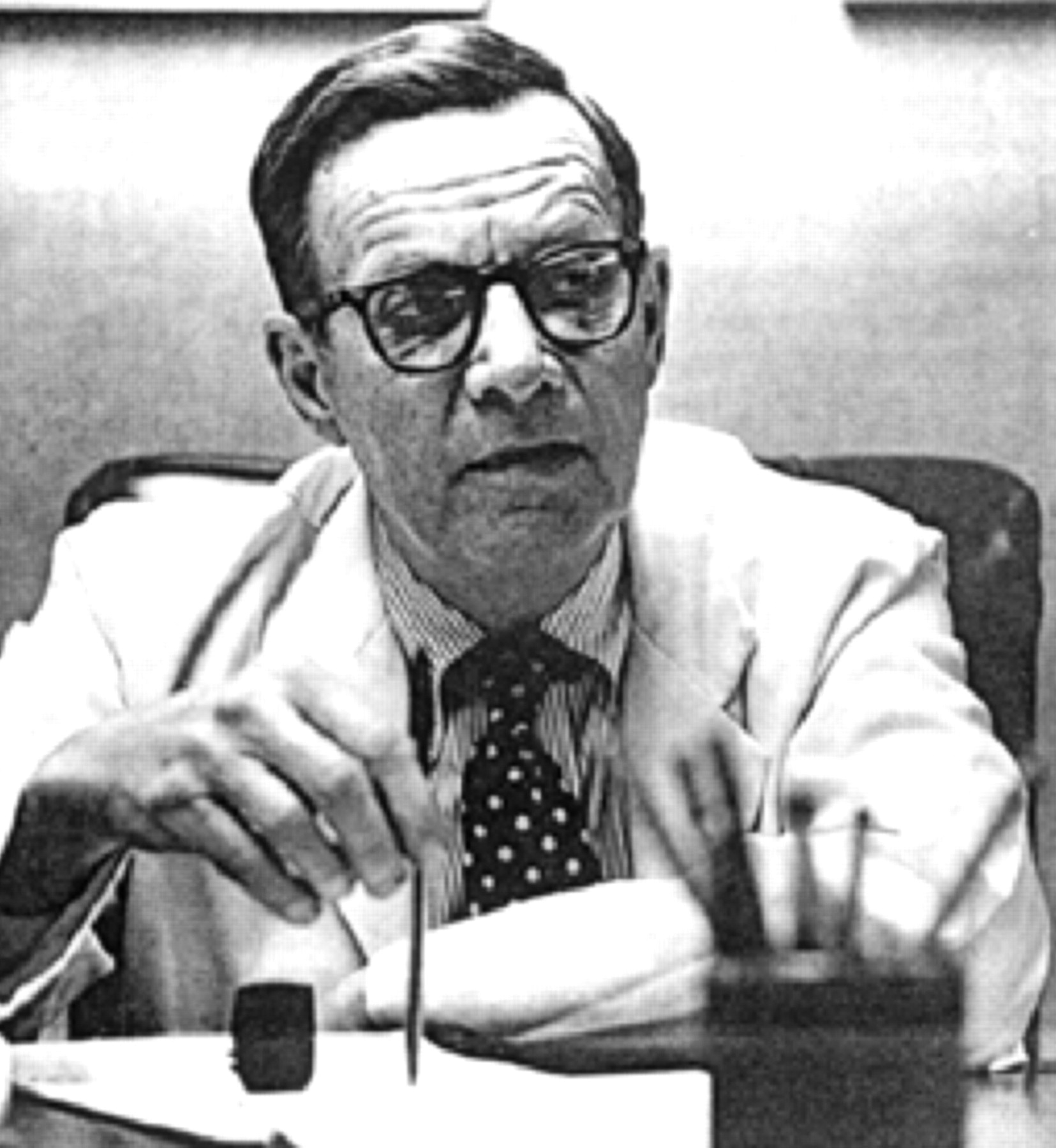 Lewis Thomas on our Social Nature and "Getting the Air Right"